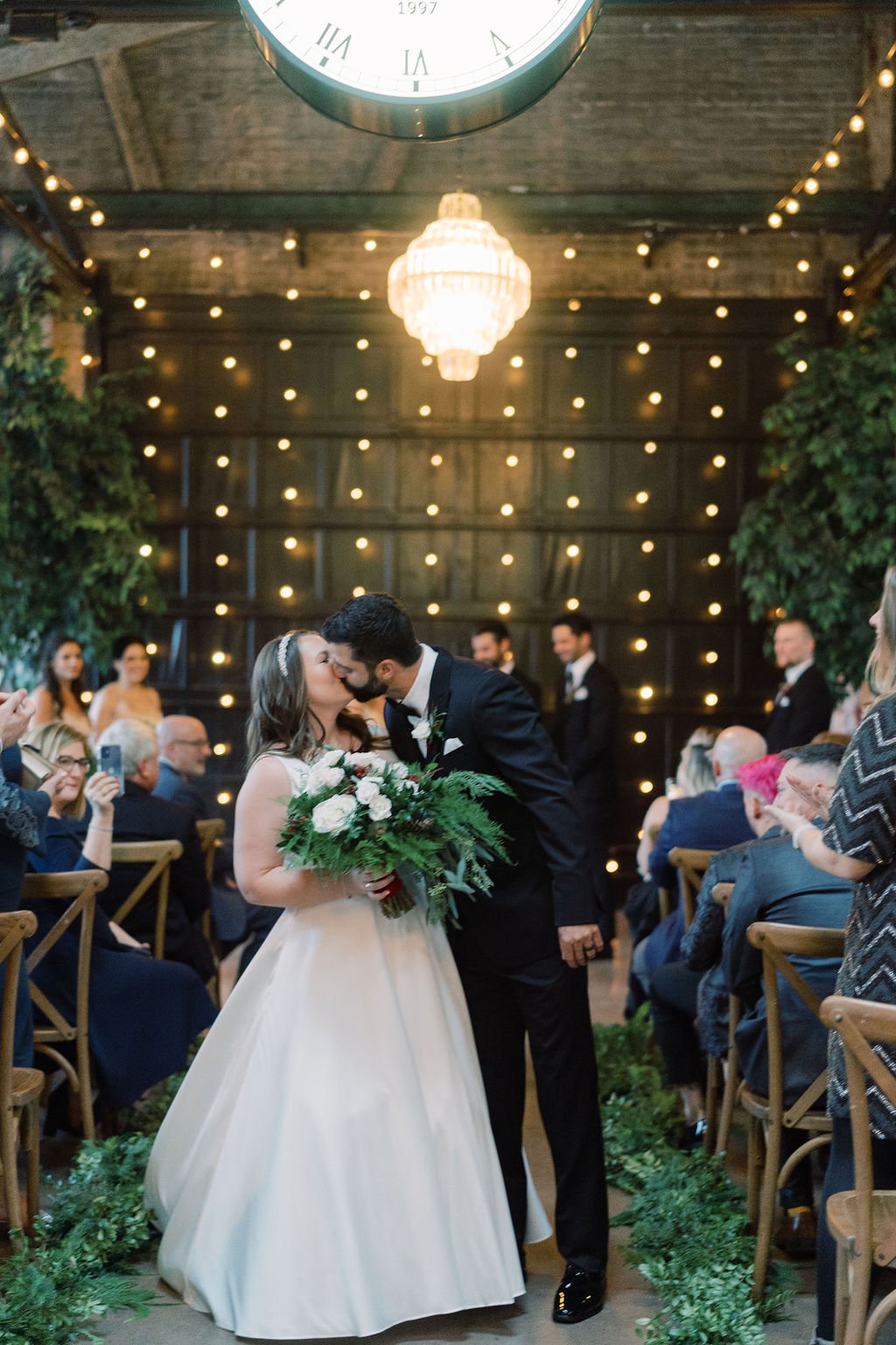 Megan + Ralph's Winter Holiday Inspired Savannah Wedding at Soho South ...