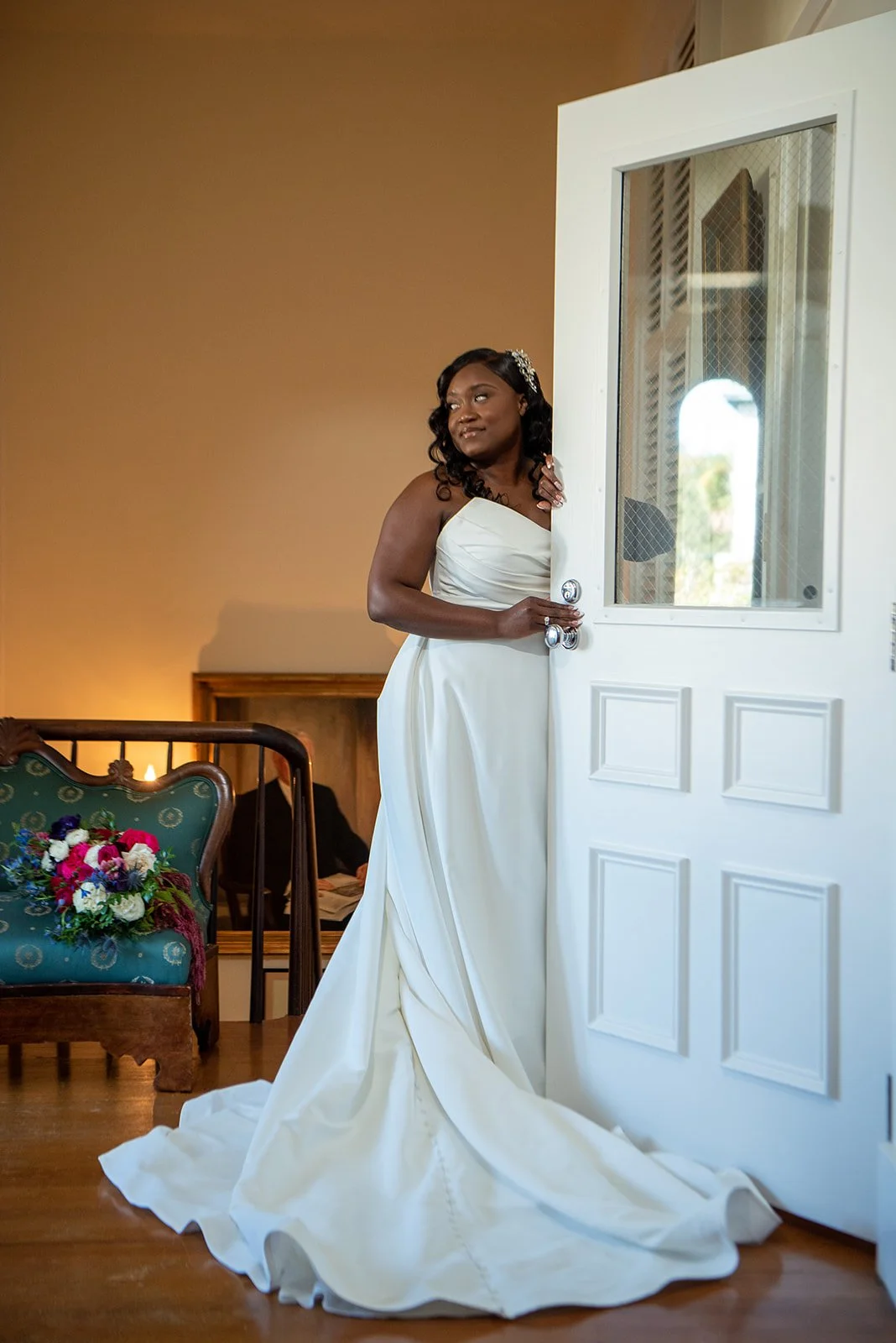 Vibrant Modern Florals for Shametra + Draper's Savannah Wedding at ...