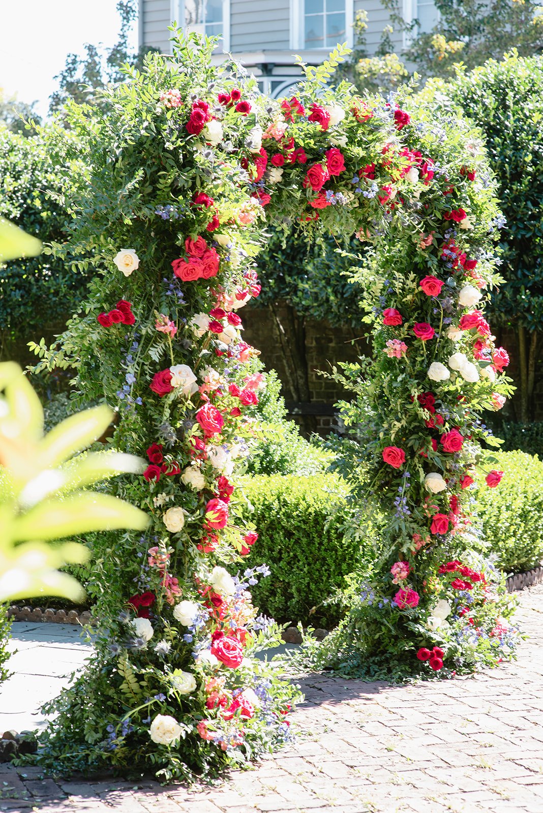 Vibrant Modern Florals for Shametra + Draper's Savannah Wedding at ...