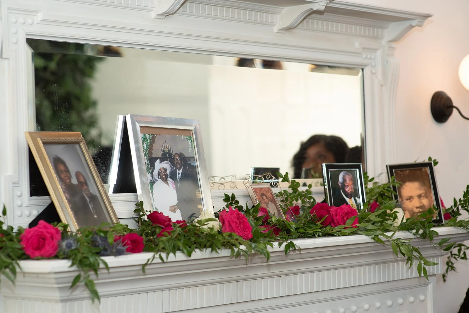 Vibrant Modern Florals for Shametra + Draper's Savannah Wedding at ...