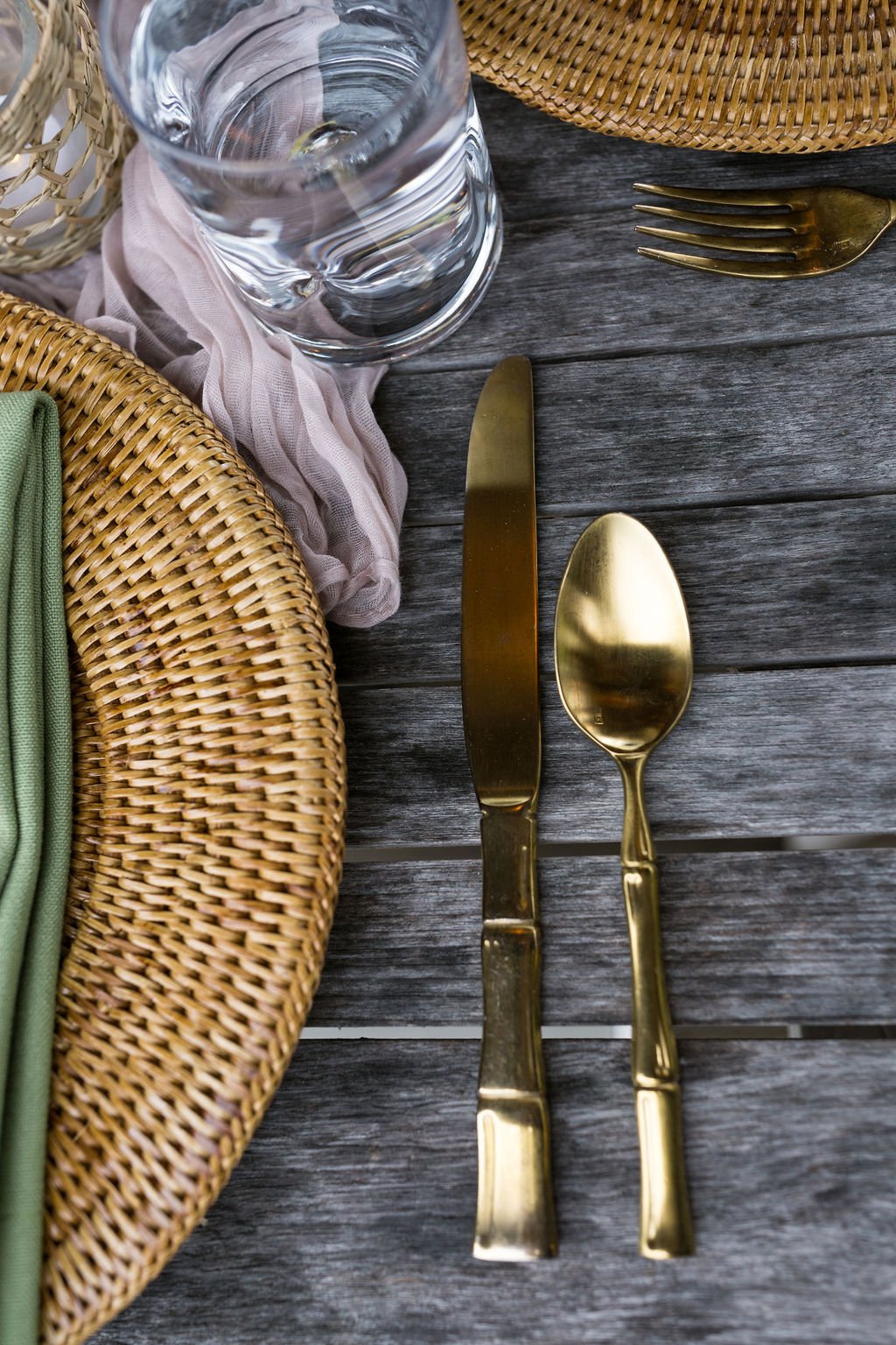 A Vibrant + Colorful Alternative Savannah Wedding — Ivory & Beau