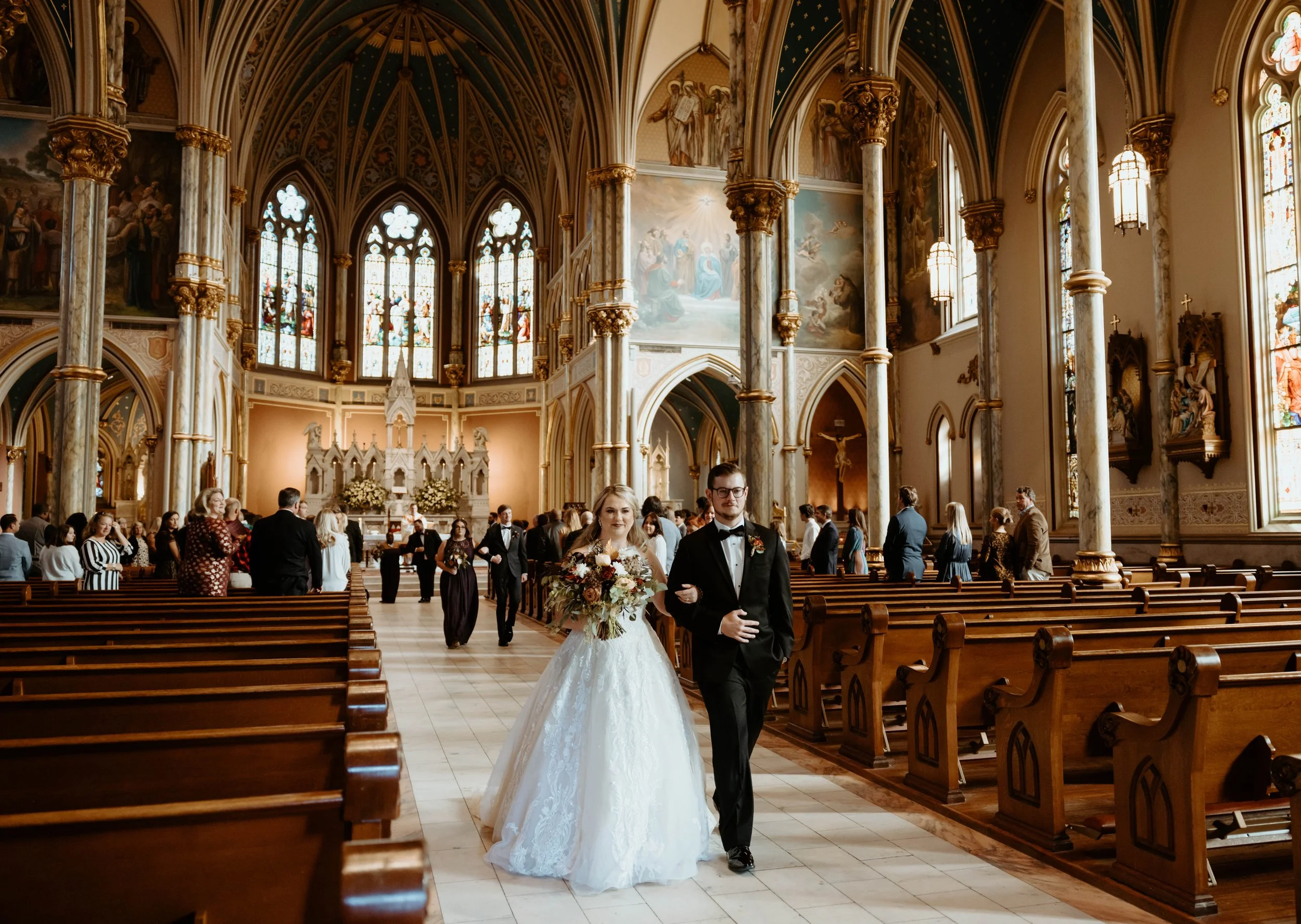 Ansley + Matthew's Romantic Autumn Wedding in Downtown Savannah, GA ...