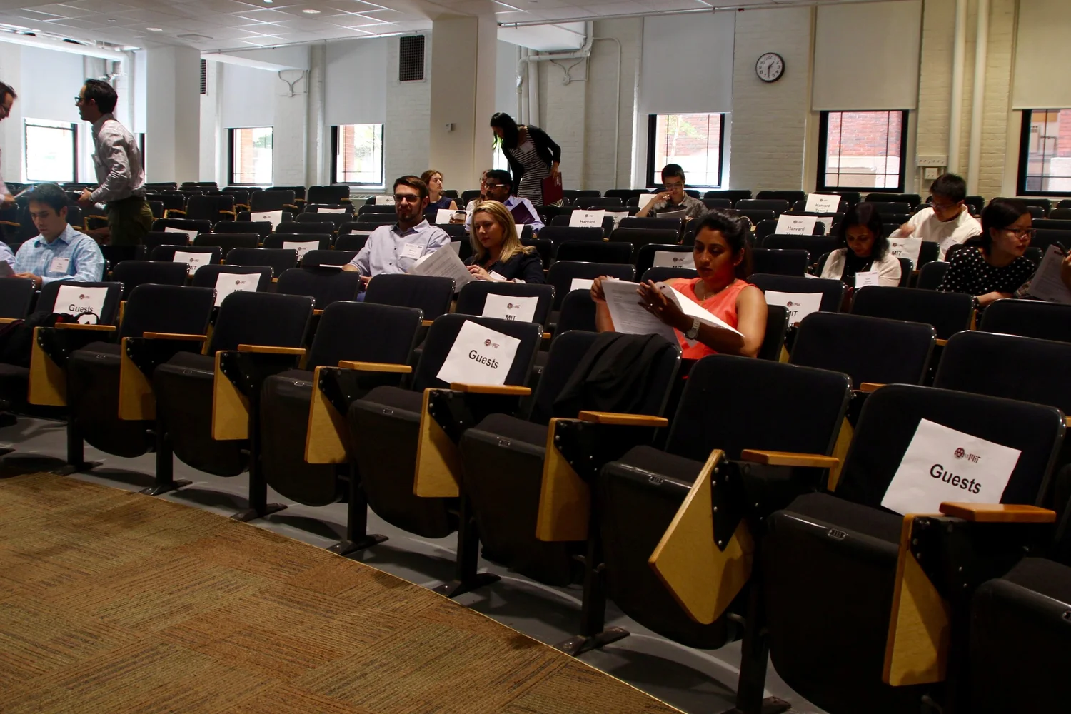 2016 Competition — Harvard / MIT Case Competition