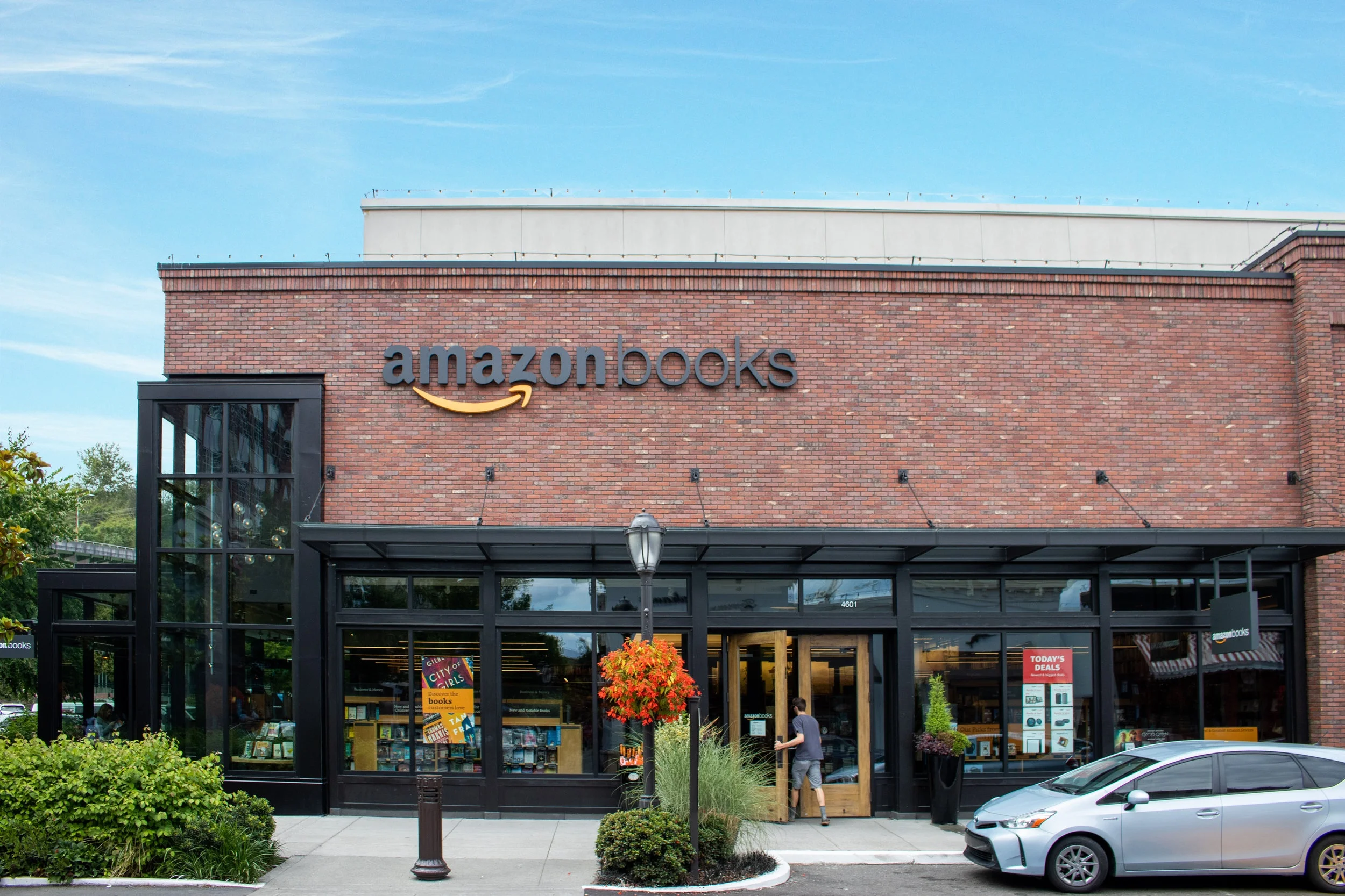 Amazon Bookstore University Village — Shugart Wasse Workshop