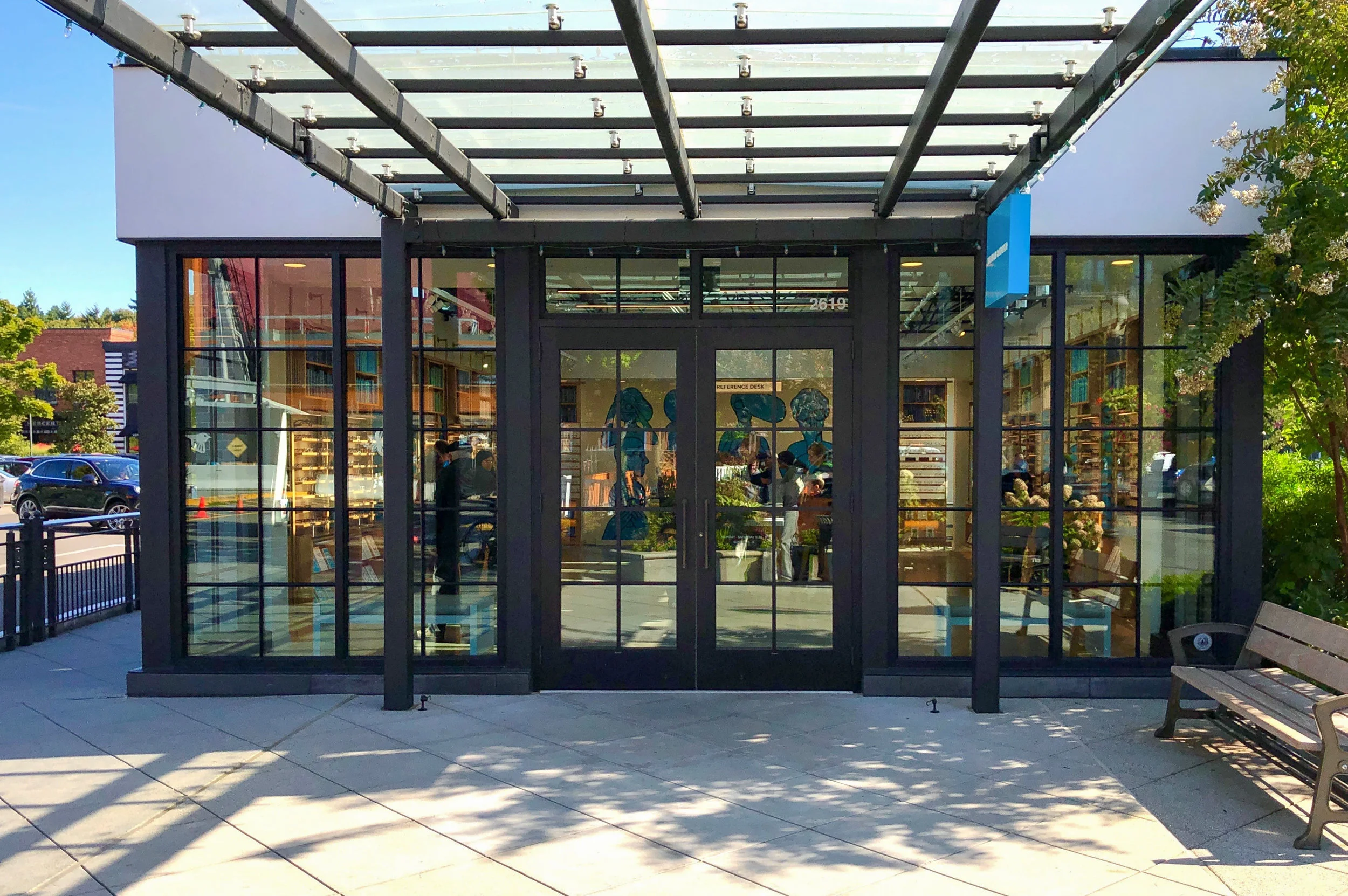 Warby Parker - University Village Architect — Shugart Wasse Wickwire ...