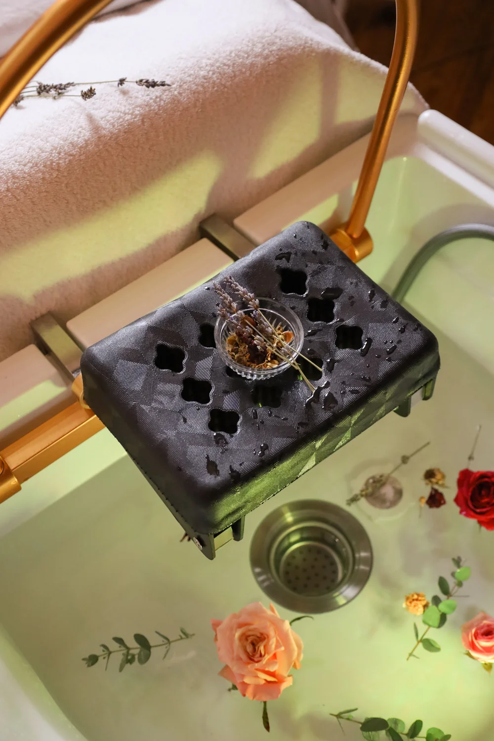 Natural & Non-Toxic Head Spa Services in Nashville, TN — Poppy & Monroe