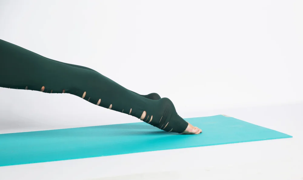 Learn How to Roll Over Your Toes from Upward Facing Dog to Downward ...