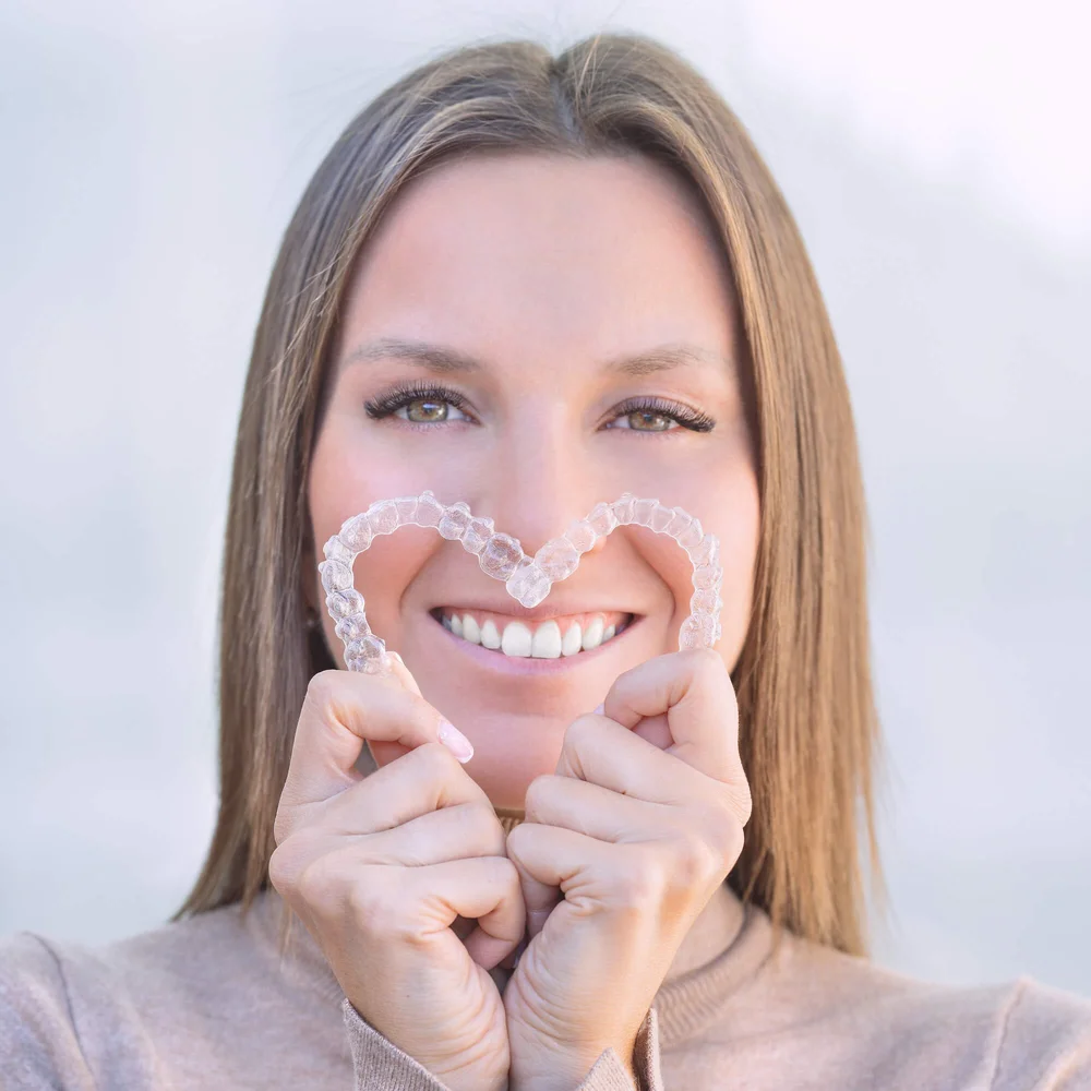 How does Invisalign move teeth to the perfect alignment? — Boston ...