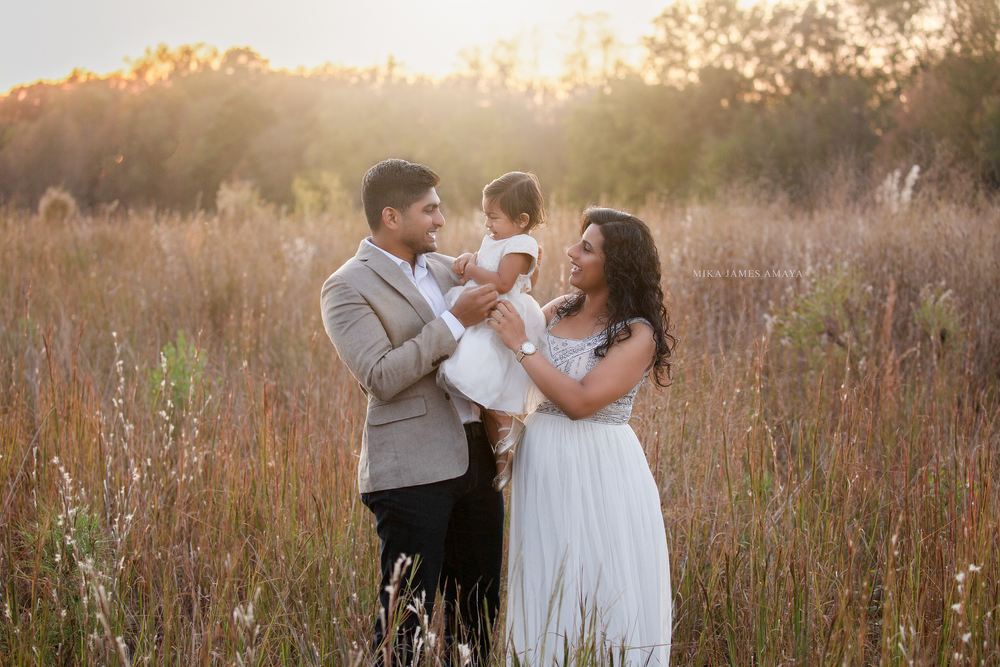 Professional Outdoor Maternity Photography