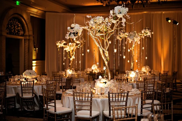 Tree Table Centerpieces or Branches Structures — Raining Roses ...