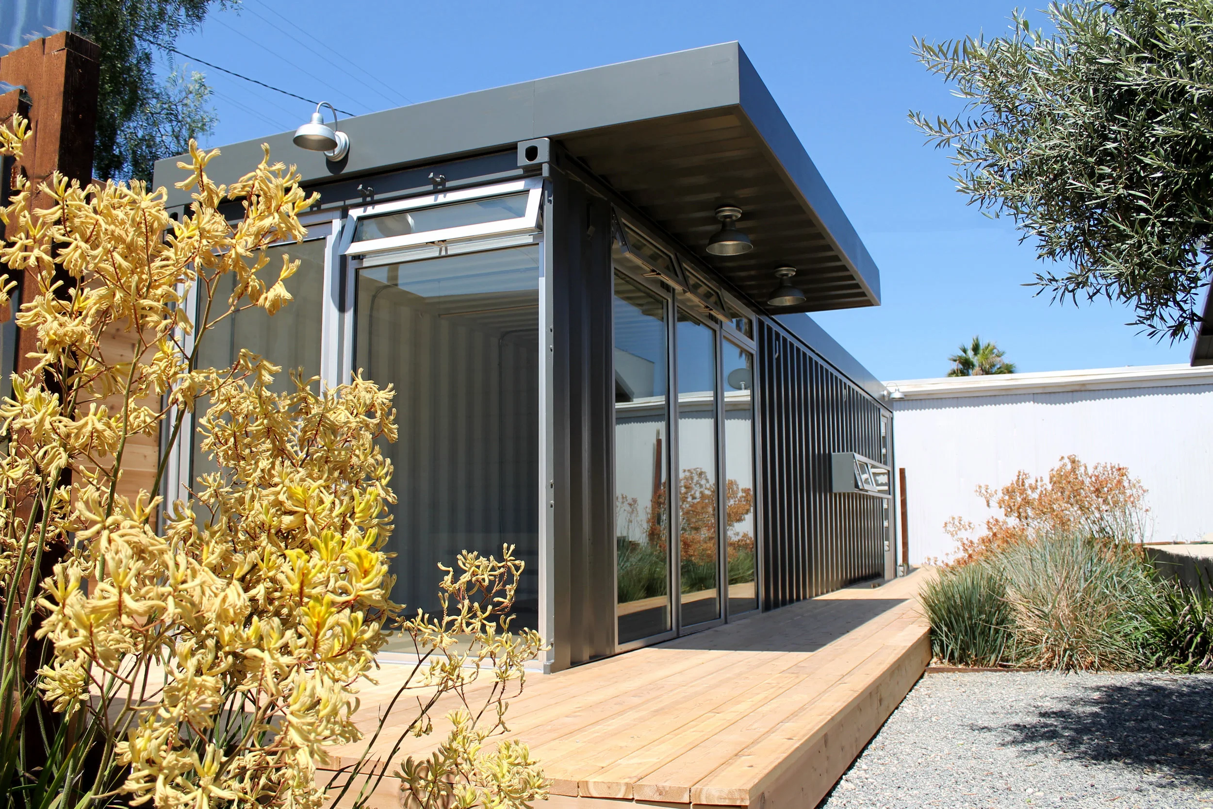 RAD LAB — RAD LAB does CARGOTECTURE