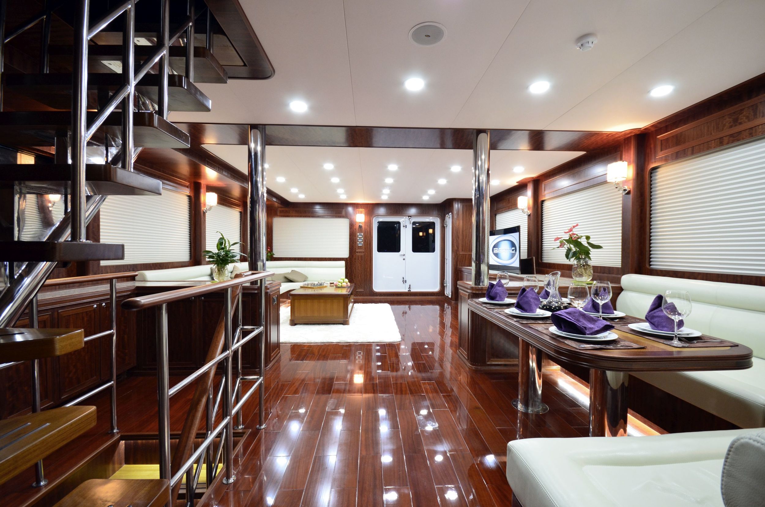 Bering Yachts B80 — SABDES Yacht Design