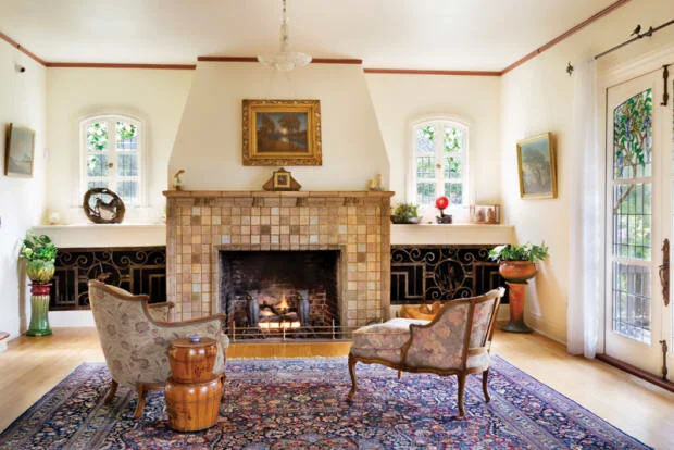 Bungalow Agent — Tudor Style Guide & Homes for Sale