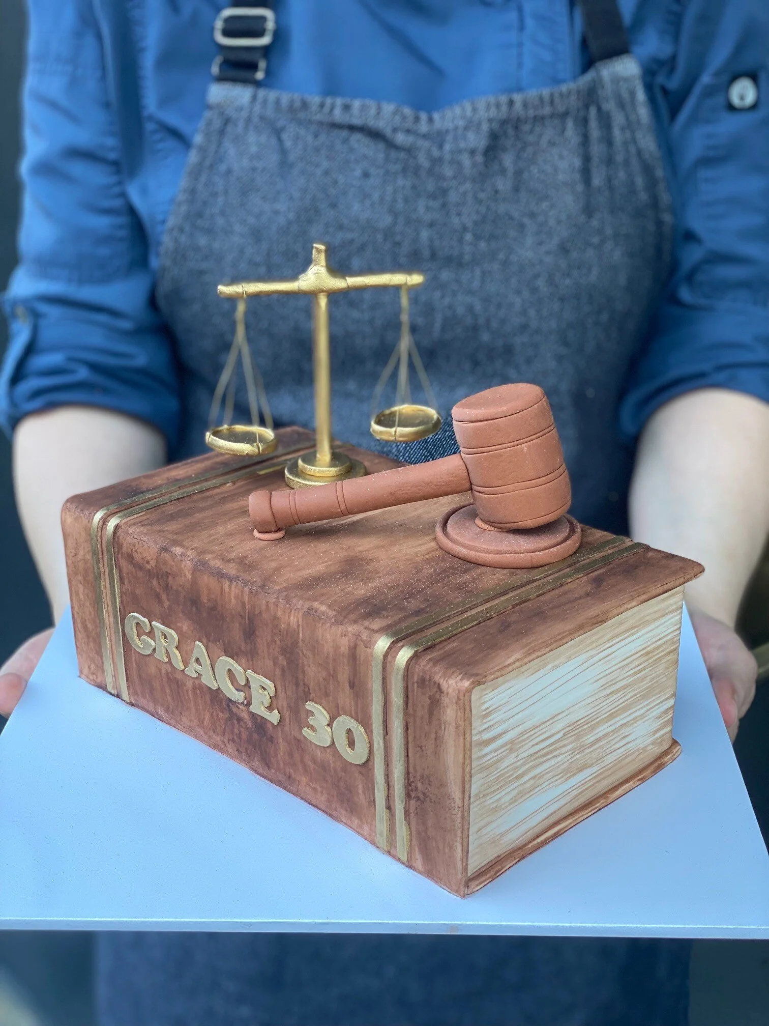 Novelty Cakes — Vanilla Pod