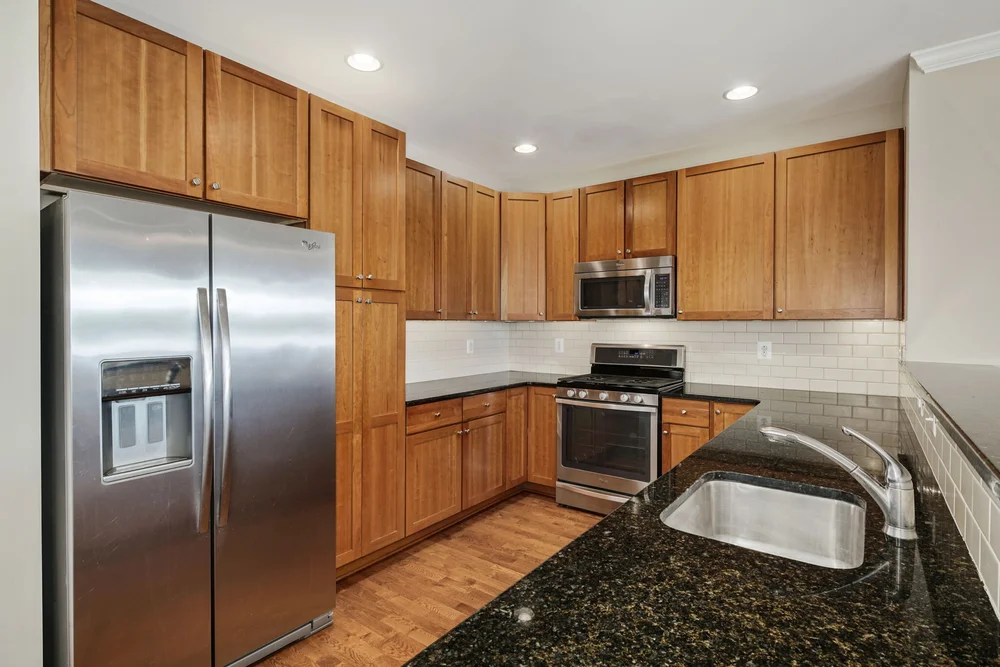 700 Commodore Court #2718 — Philly Home Girls