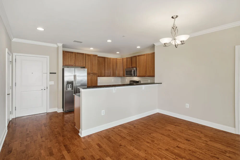 700 Commodore Court #2718 — Philly Home Girls