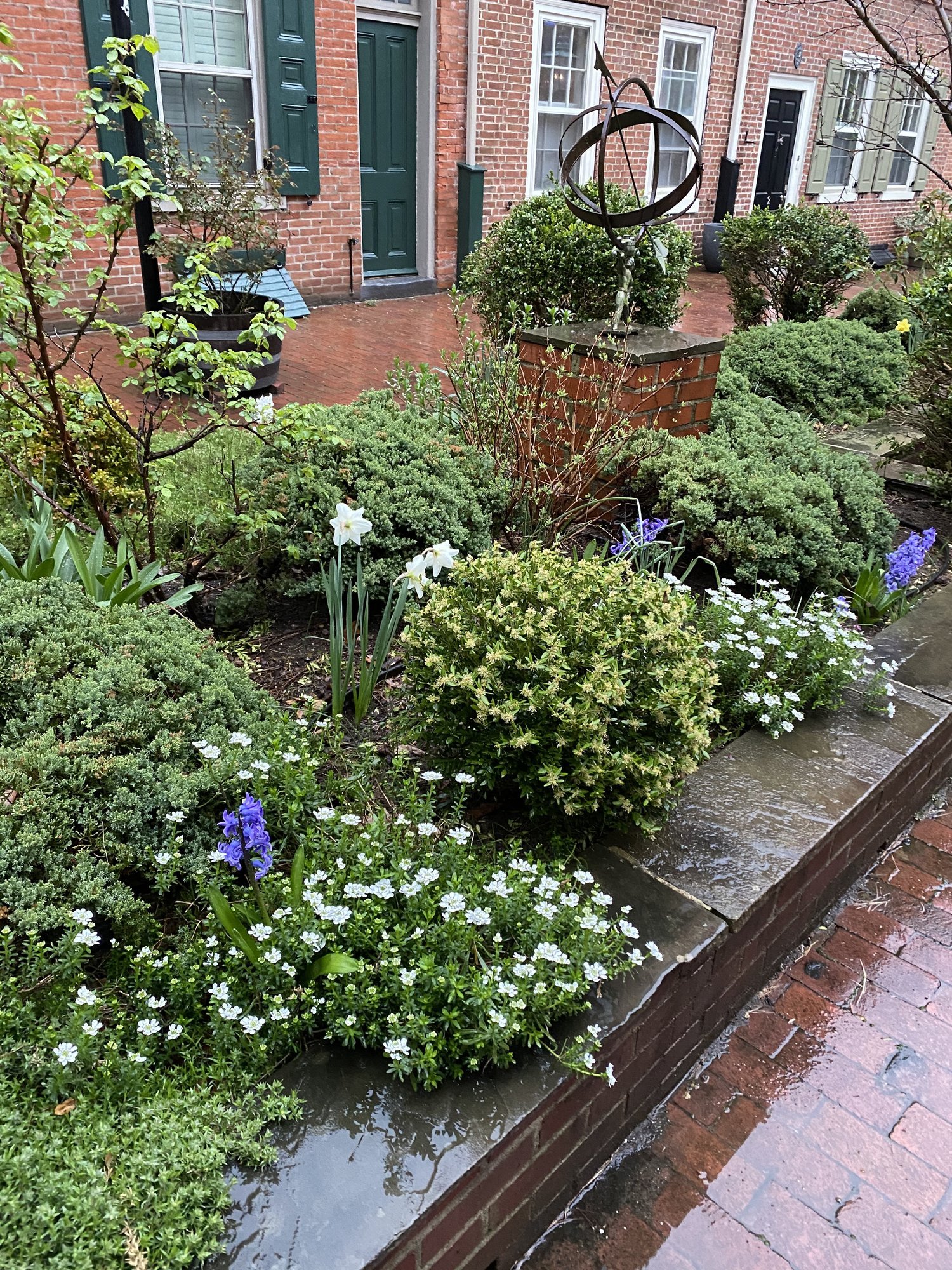 5 Loxley Court : The Secret Courtyard — Philly Home Girls
