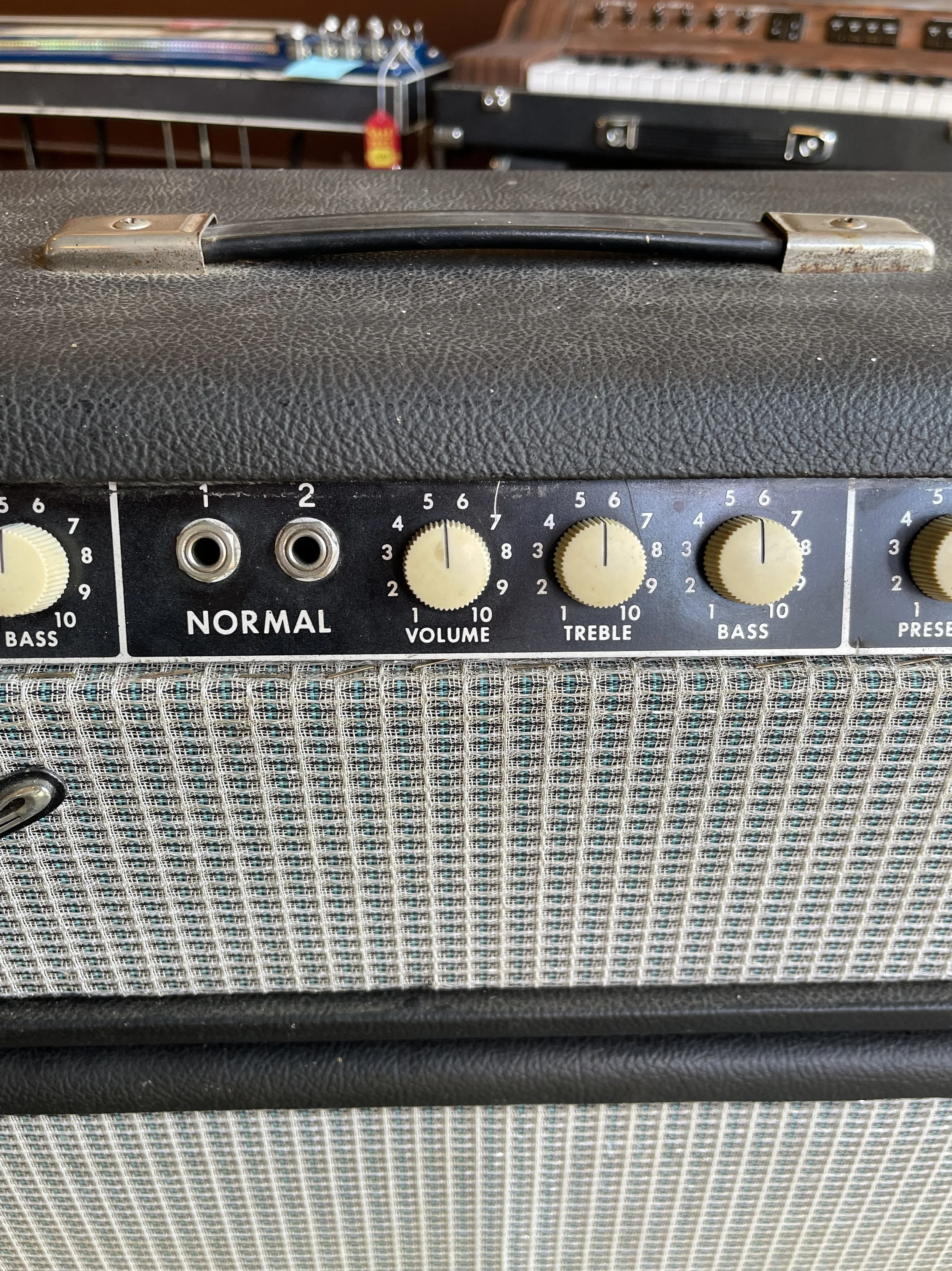 Heyday Musical Instruments & Repair - Amps