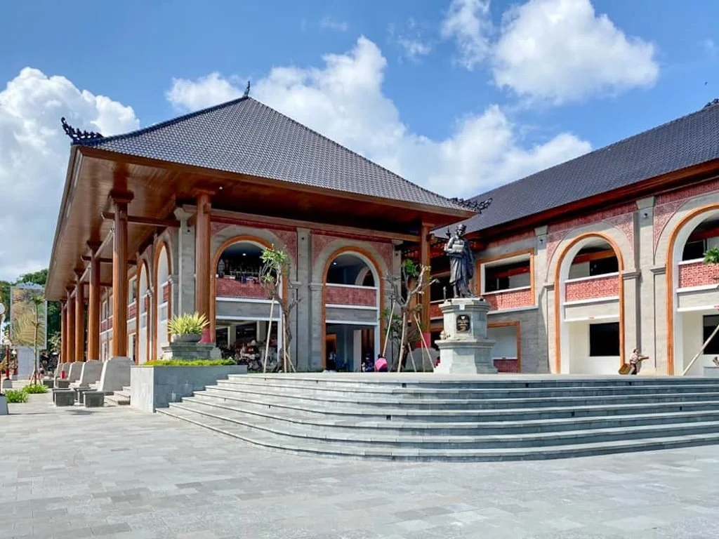 Revitalizing Ubud Traditional Art Market