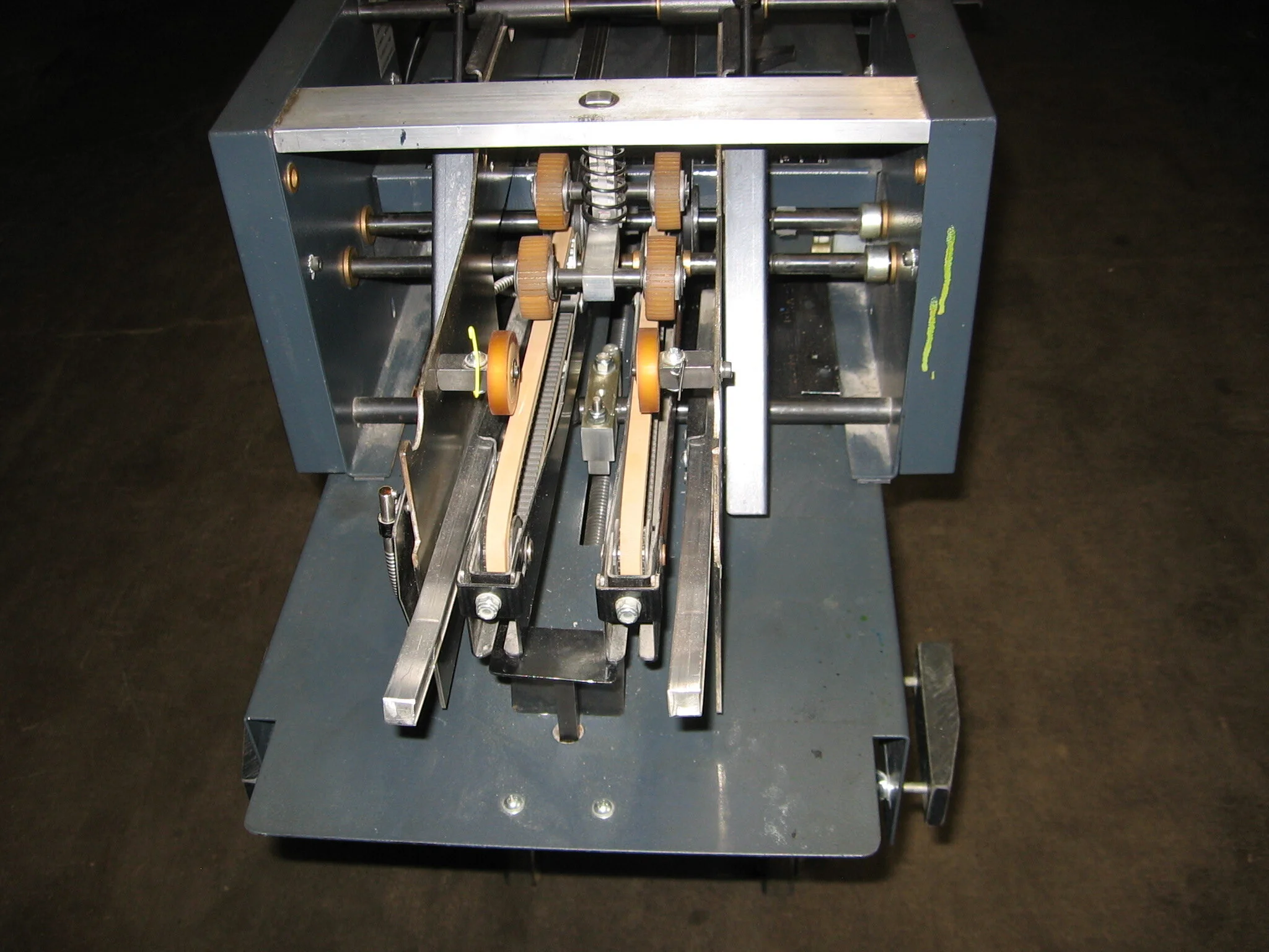 Strate Flow envelope feeder — Graphic Accessories