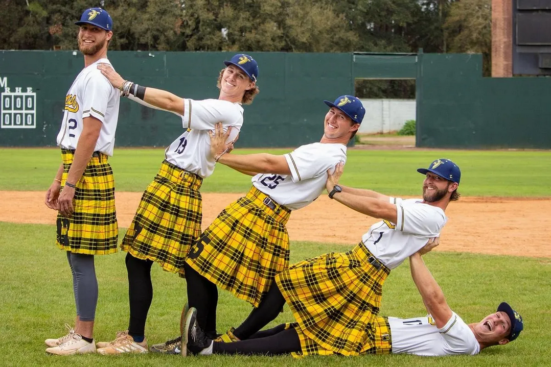 EPISODE 291: The Savannah Bananas - With Jesse Cole — Good Seats Still ...