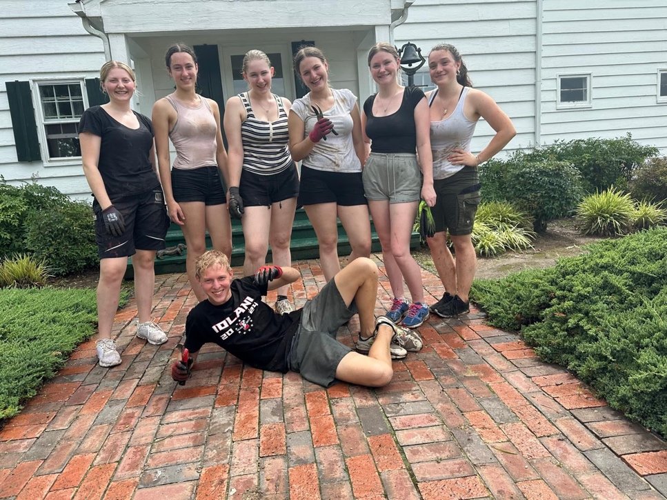 2024 Slack Farms Interns — WOODLAWN