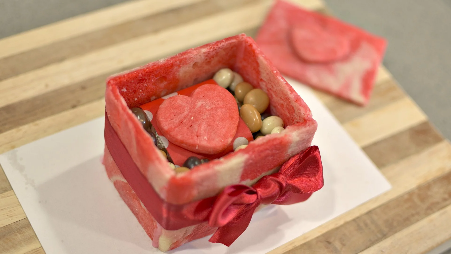 Gift-Wrapping Therapy: A Path to Sensory Connection — Shiho Masuda Gift ...