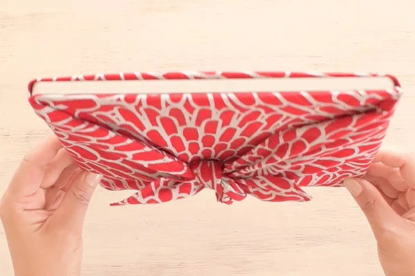 3 Creative Gift Wrapping Ideas for Books — Shiho Masuda Gift Wrapping