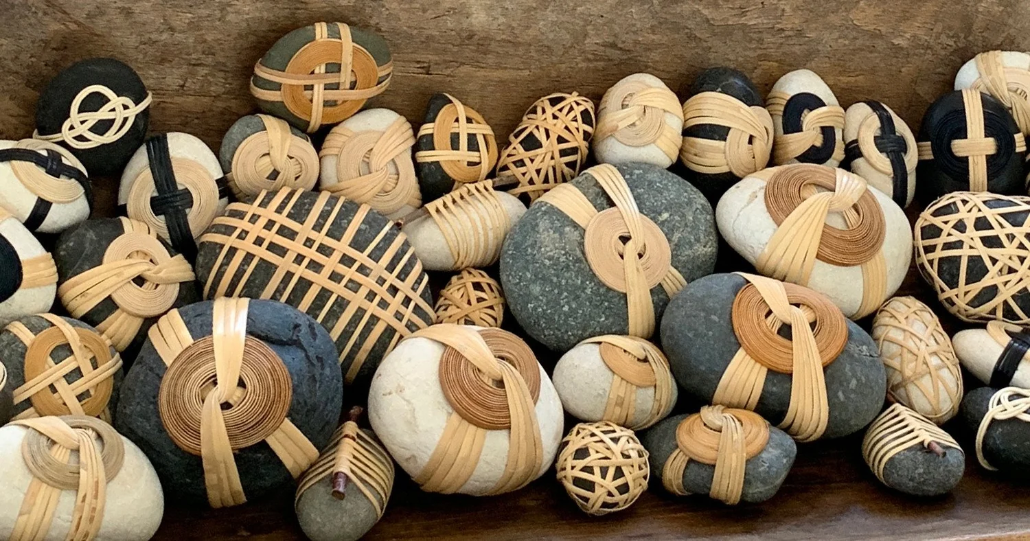 Japanese rock wrapping — Shiho Masuda Gift Wrapping