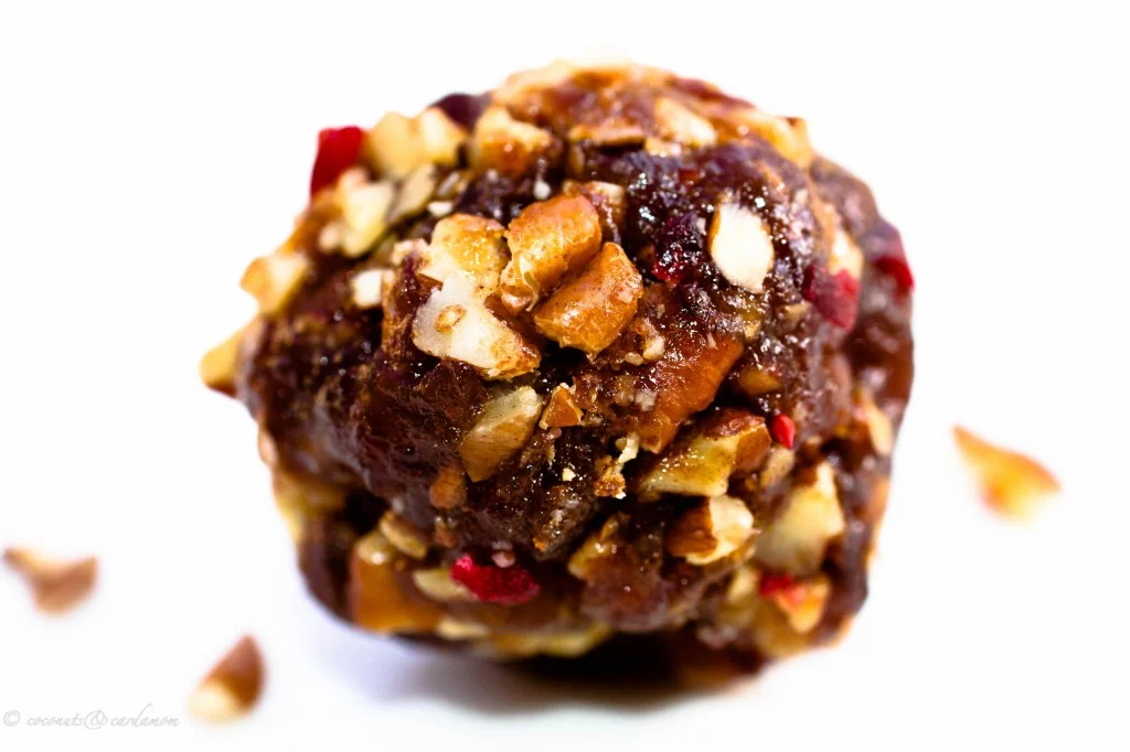 Vegan Rawnola Recipe — earthyandy