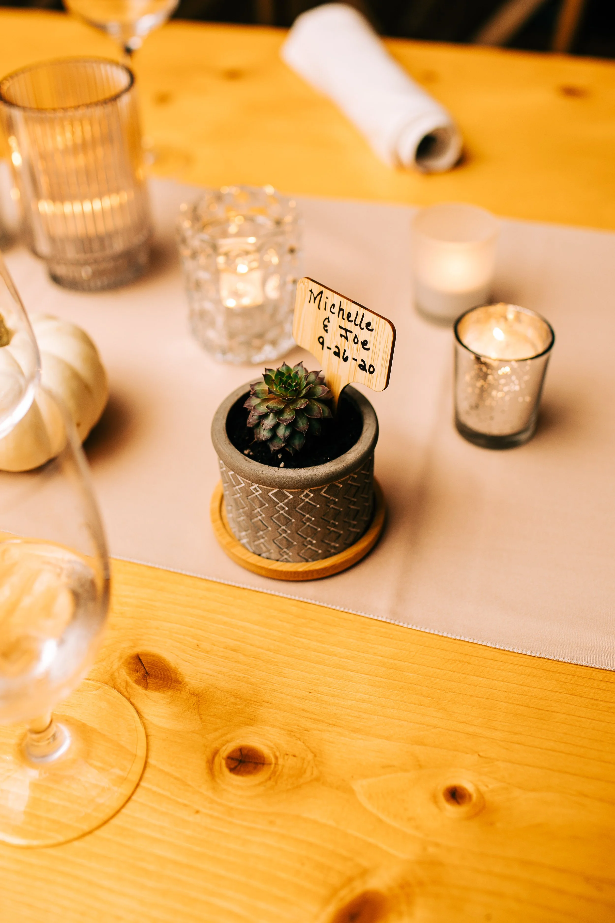 Red Maple Vineyard Wedding - Sweet Alice Photography