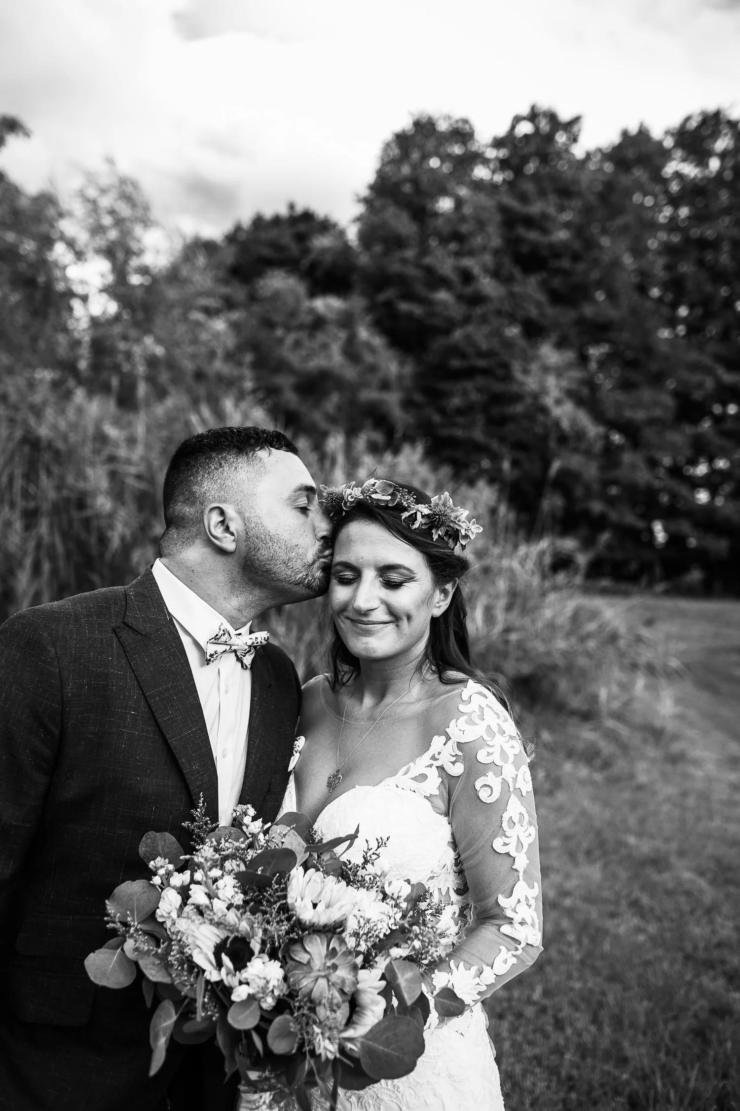 Red Maple Vineyard Wedding - Sweet Alice Photography