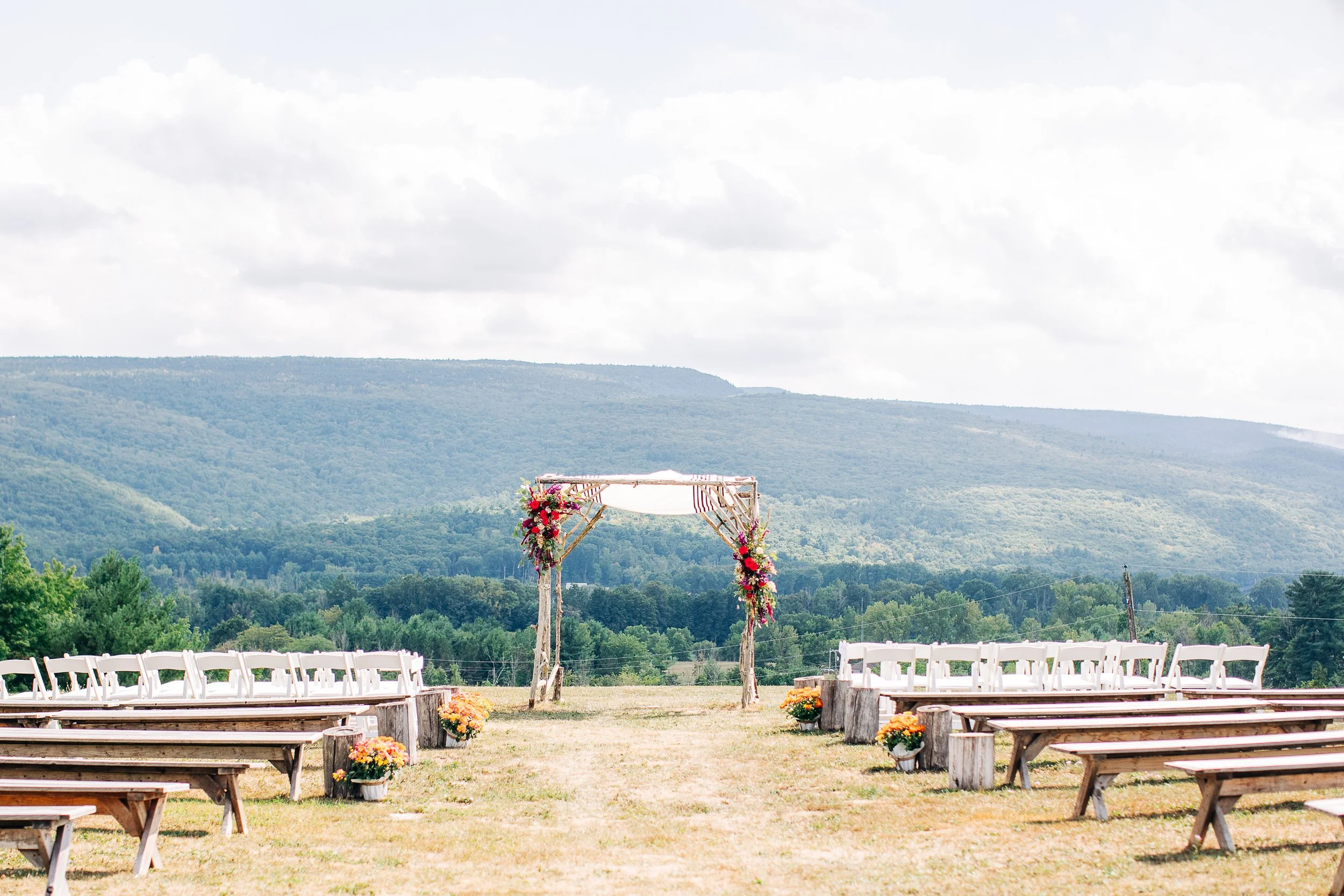 Rustic Ridge View Farm Wedding - Sweet Alice Photography