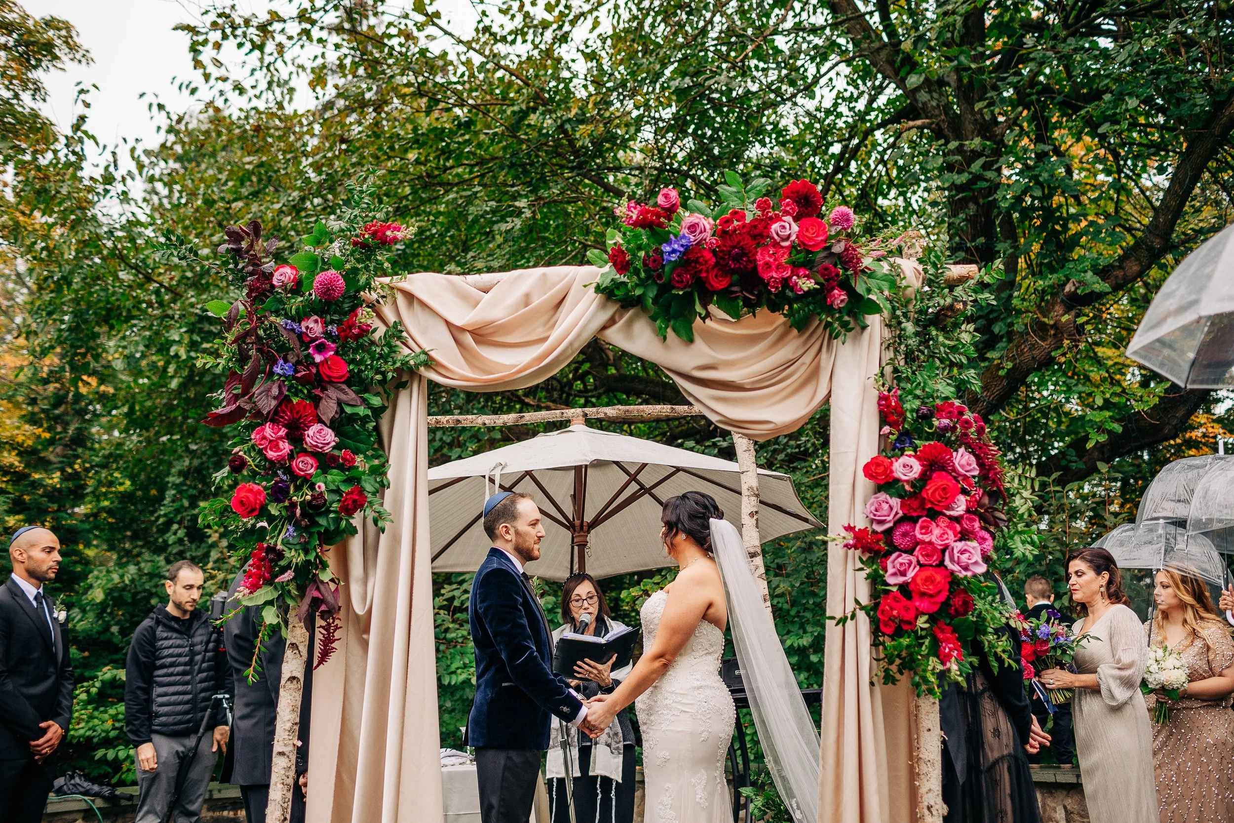 Stagecoach Inn Wedding - Sweet Alice Photography