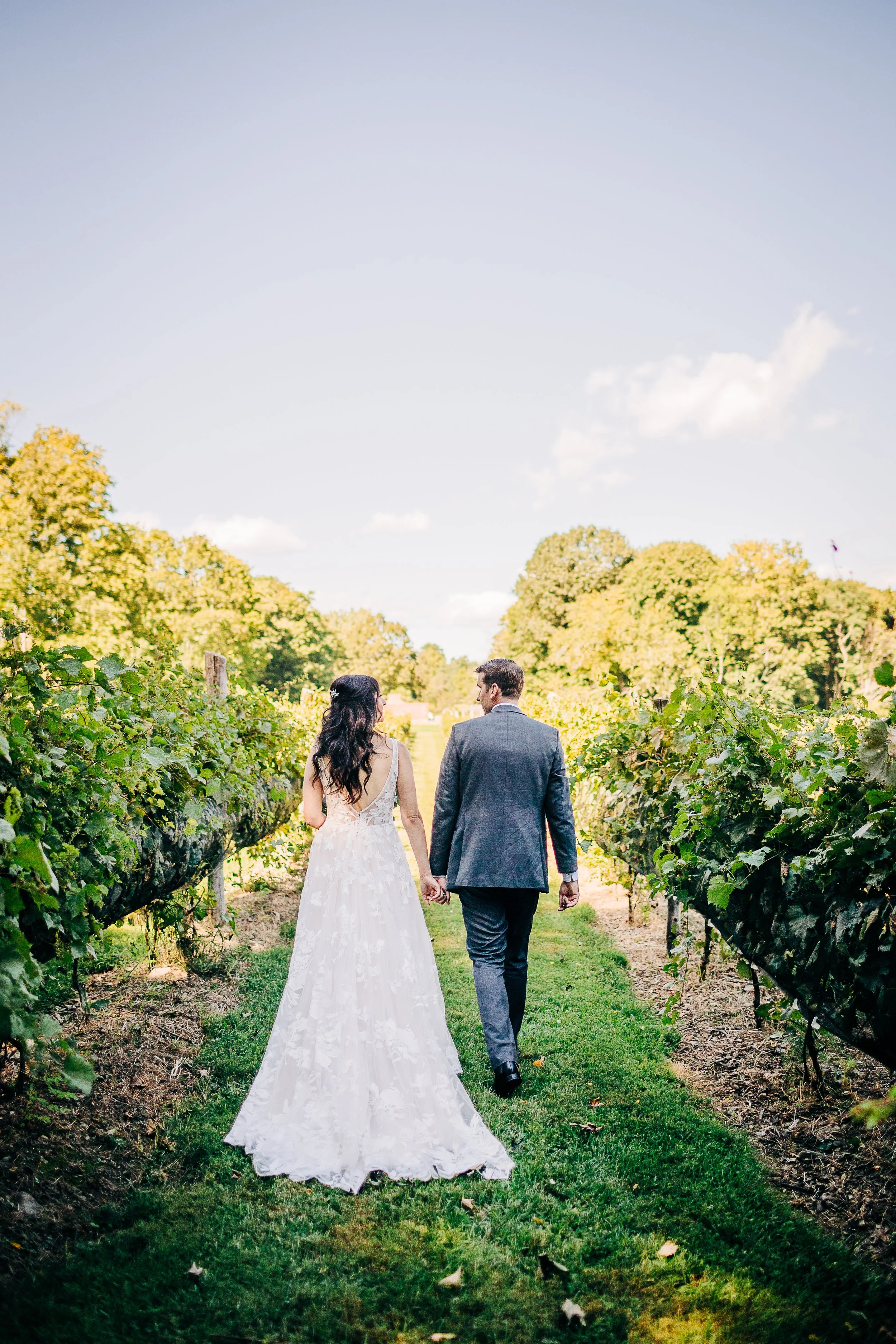 Red Maple Vineyard Wedding - Sweet Alice Photography