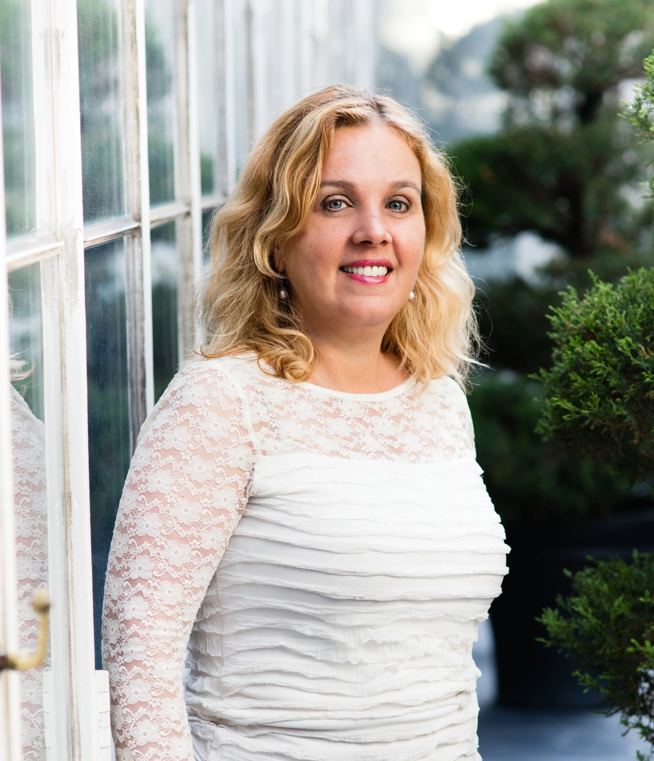 Susan Holman - Certified NLP Trainer & Hypnotist