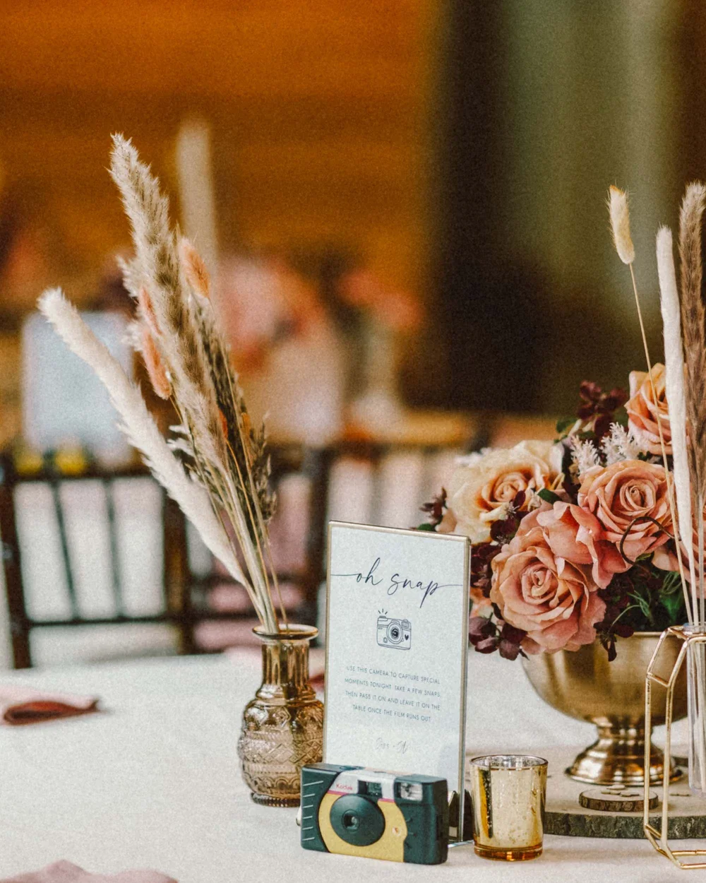 Disposable Cameras for Weddings: Best Picks & Tips