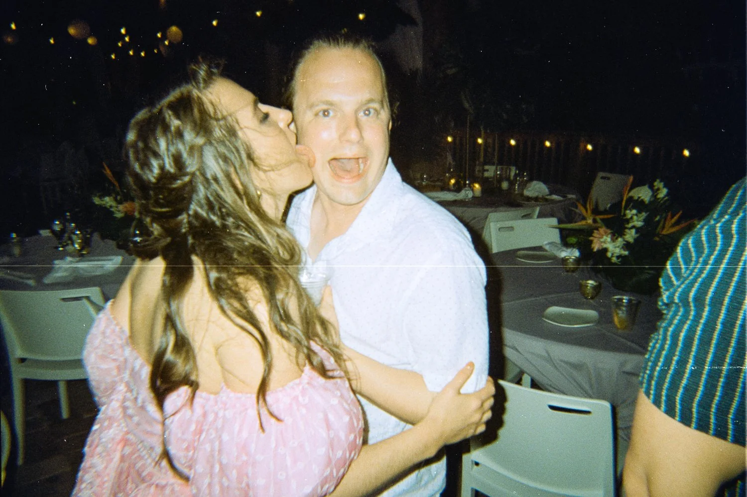 The 2025 Guide to Stylish Disposable Cameras for Weddings.