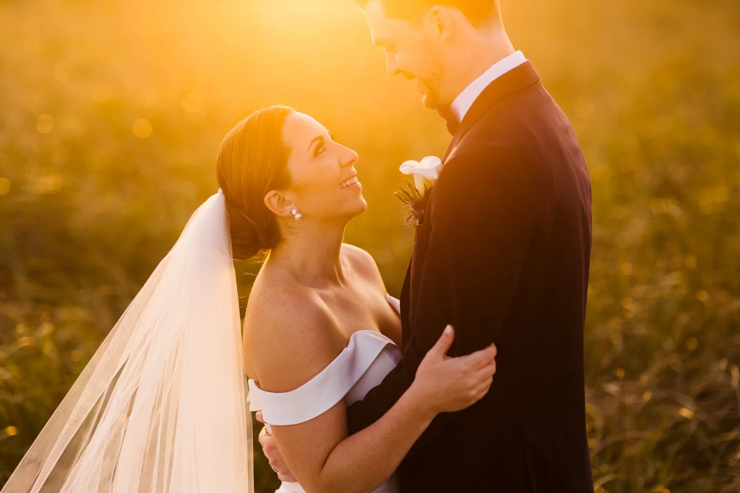 Golden Hour Wedding Photos - Everything You Need To Know