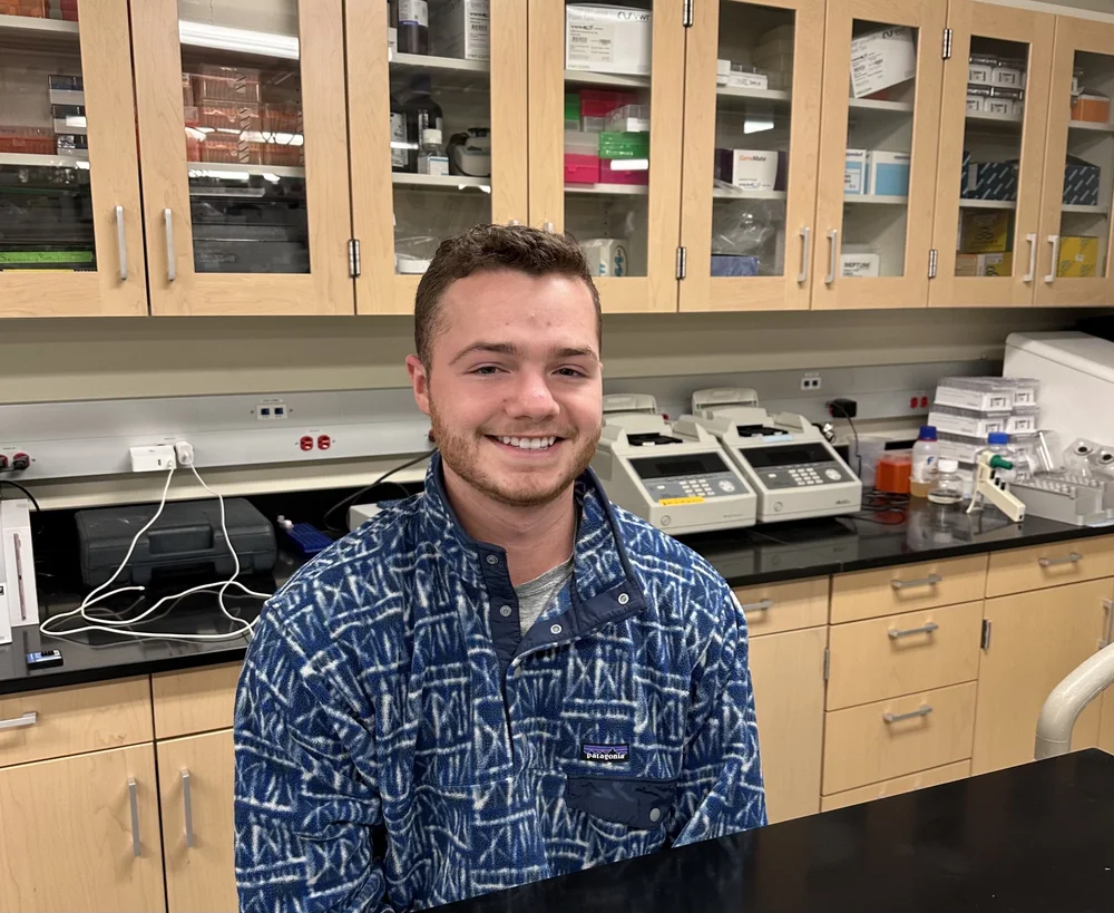 Colin Lewis — Hatfull Lab