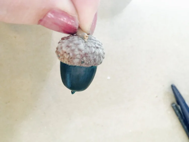 How to Paint Acorns for Decoration — Loreen PitchfordPost - Pitchford ...