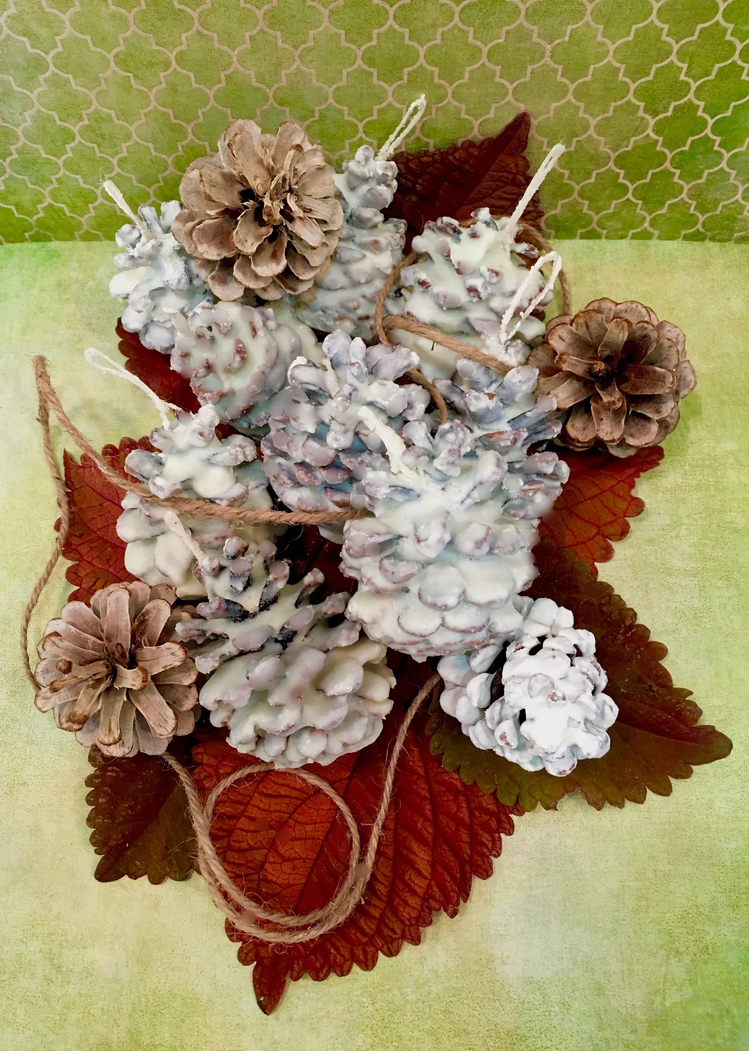 MAKE YOUR OWN WAX-DIPPED SCENTED PINECONE FIRE STARTERS — Loreen ...
