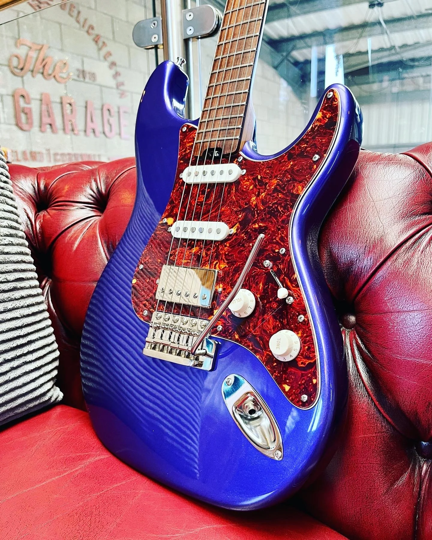 Gray GuitarsGuitars ready to buy!