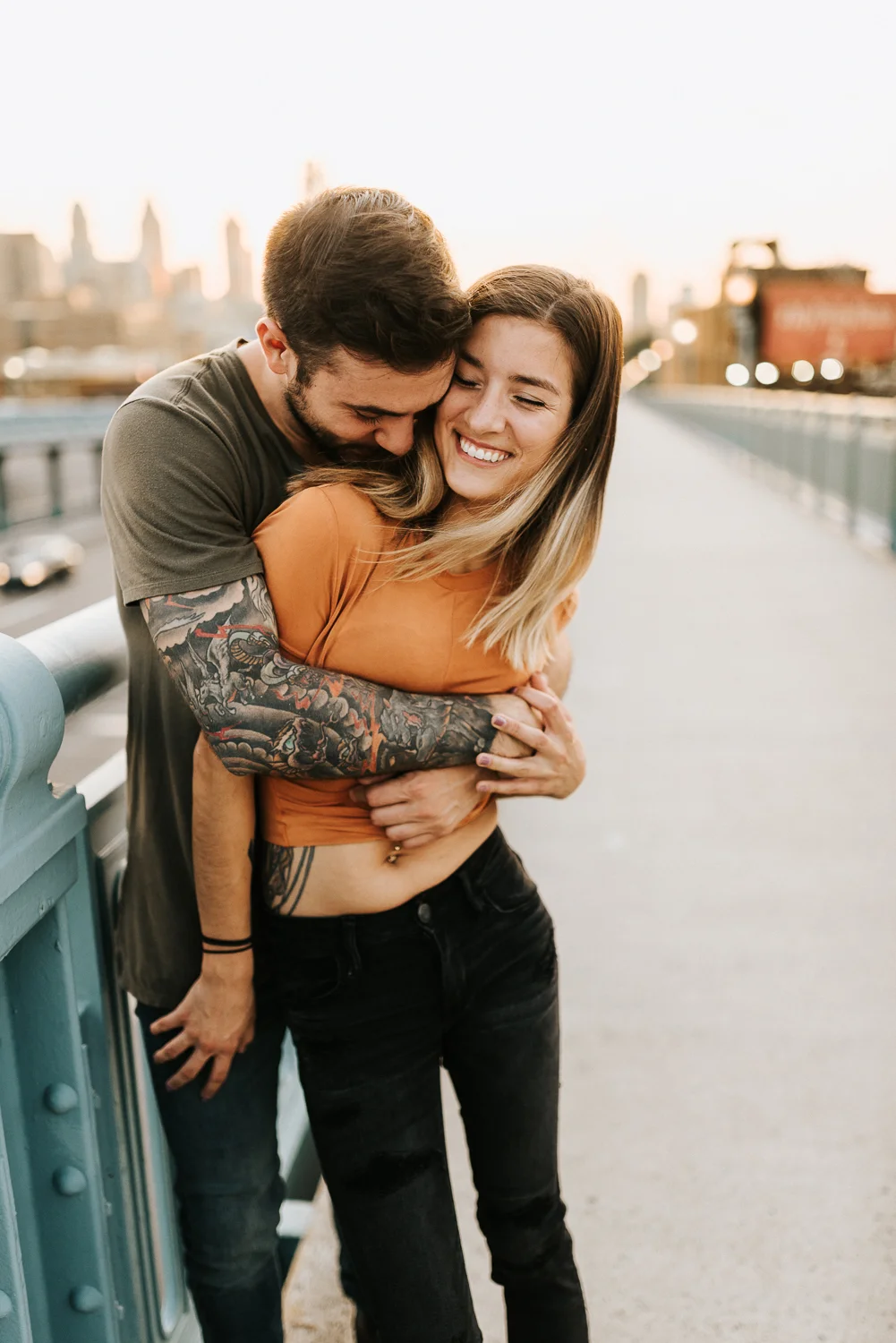 Jamie & Eric on the Ben Franklin Bridge | A Couples Connection Session ...
