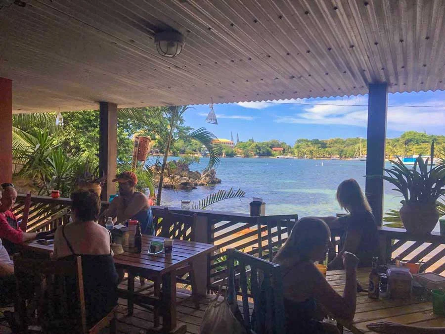 How Much Does It Cost to Stay in West End, Roatan for a Week? | Roatan ...