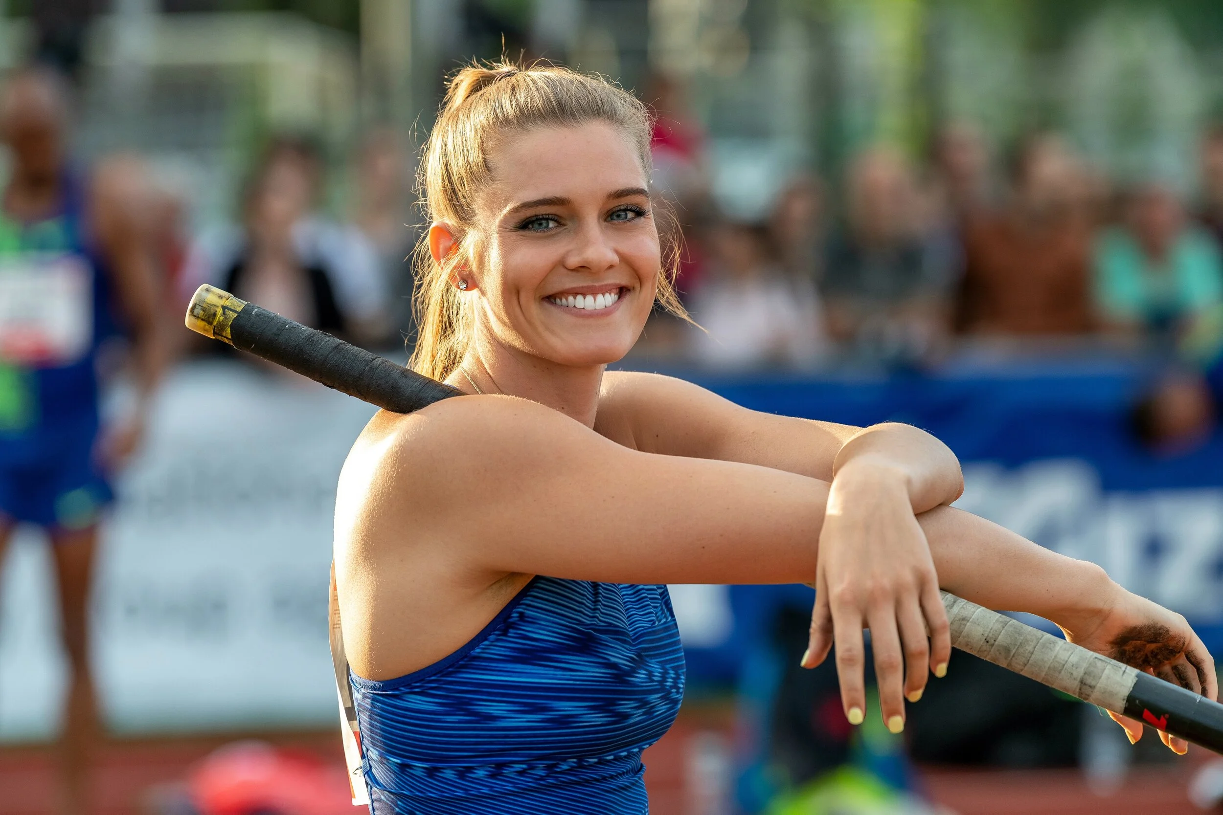 RAISE THE BAR WITH ALYSHA NEWMAN — Athleisure Mag™ | Athleisure Culture