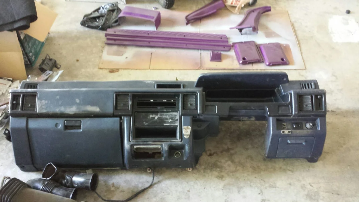 Right Hand Drive Swap in 3 Days: Dash Prep — The Fabrication Series