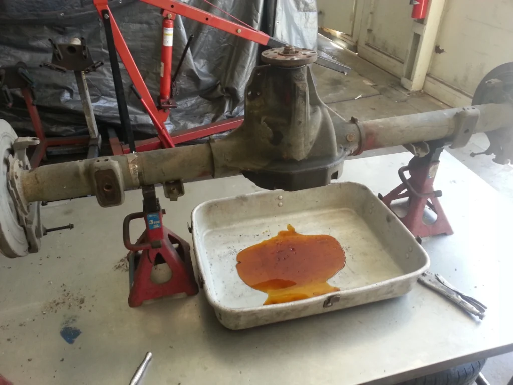 How To Narrow a Ford Explorer 8.8 Rear Axle: Part 2 - Strip Down — The ...