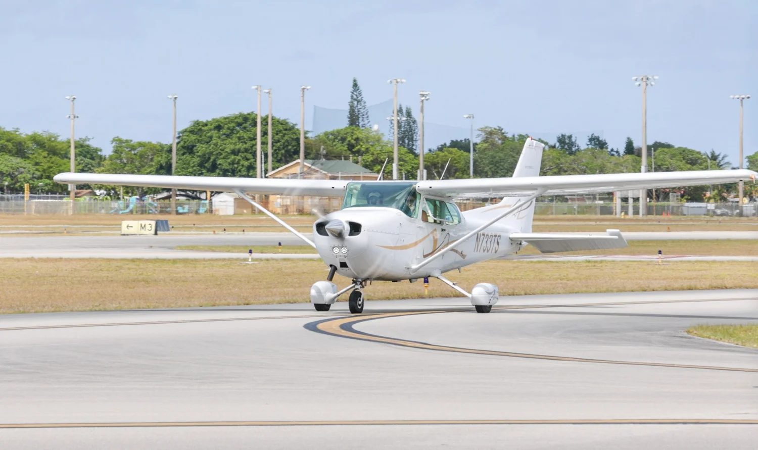 Florida Aviation School - Flight Center International