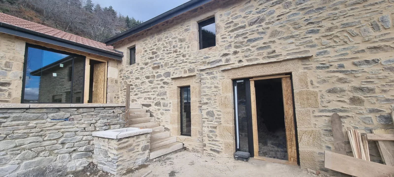 SW Design—Les Anninas